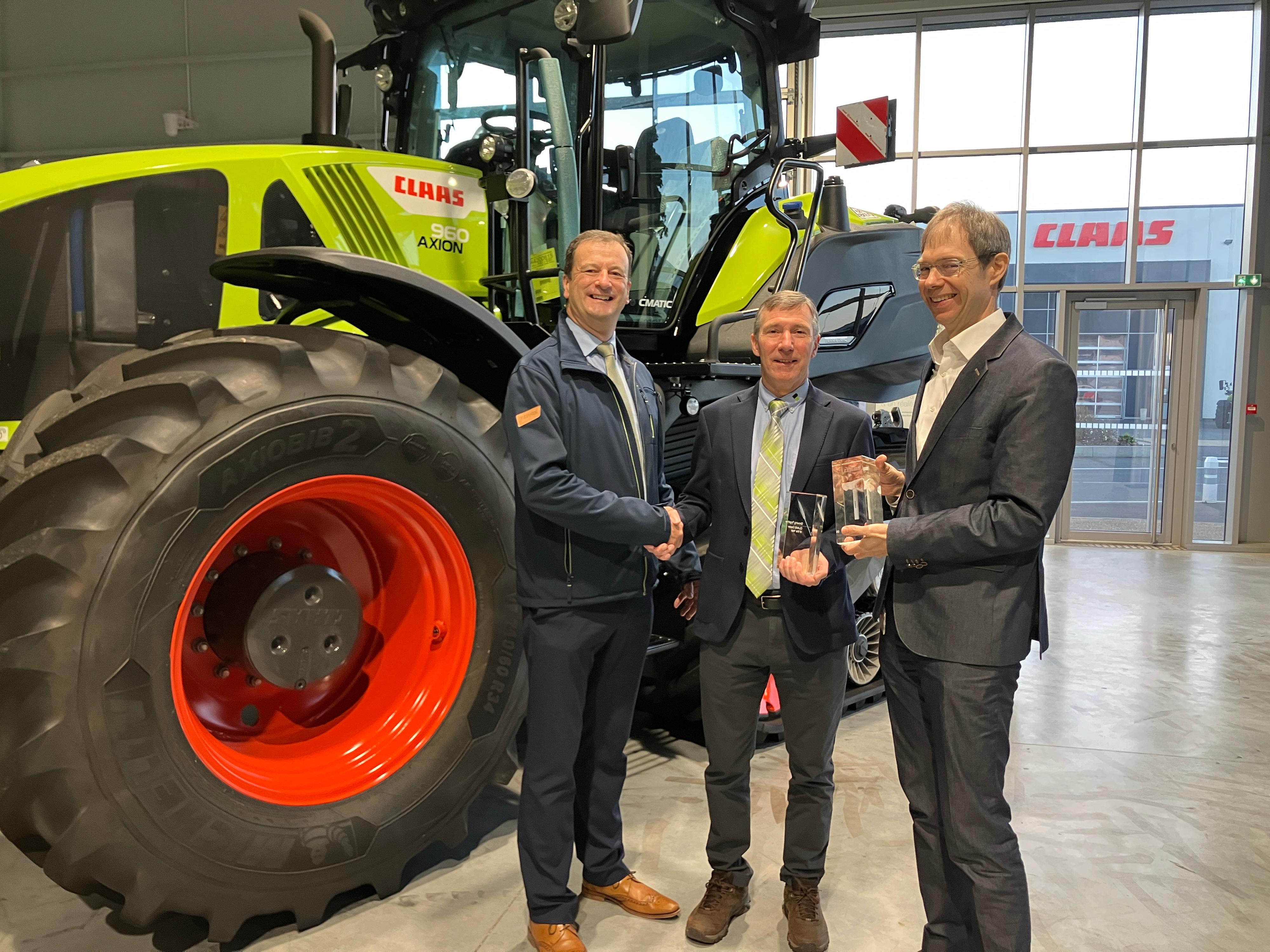 CLAAS UK joint ‘Dealer of the Year’ winners | CLAAS