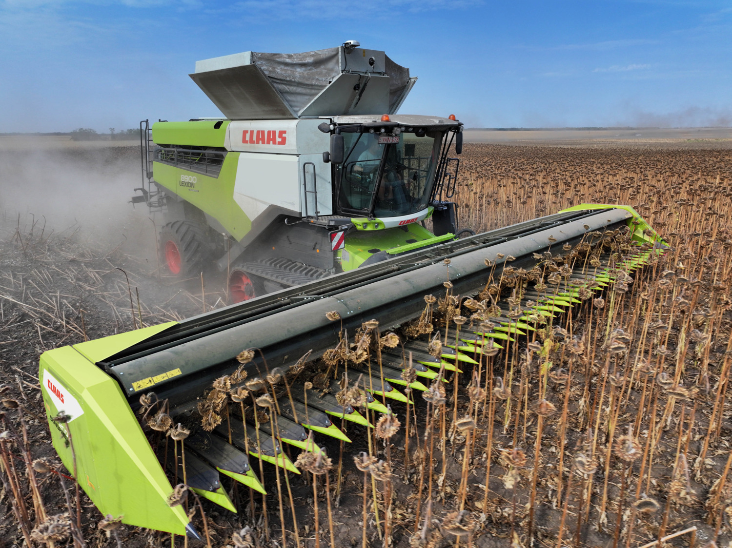 New SUNSPEED sunflower headers from CLAAS: row-independent up to 11.90 ...
