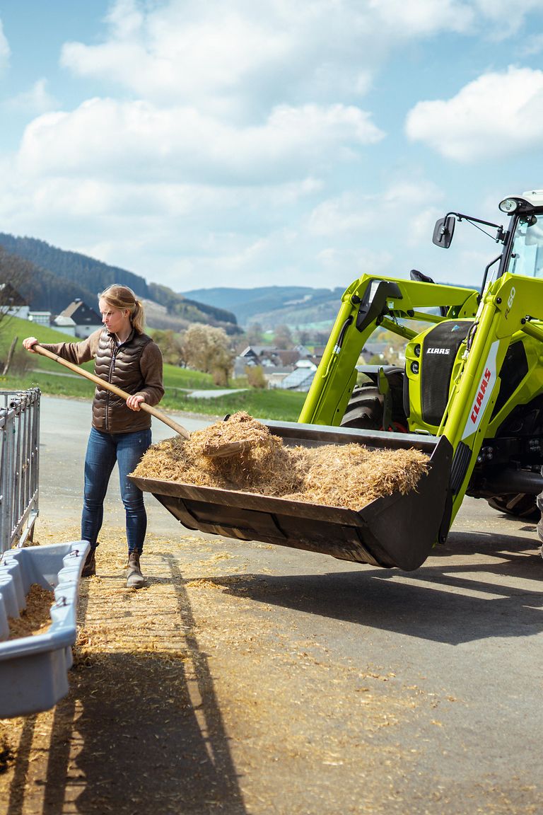 Compact tractors | CLAAS