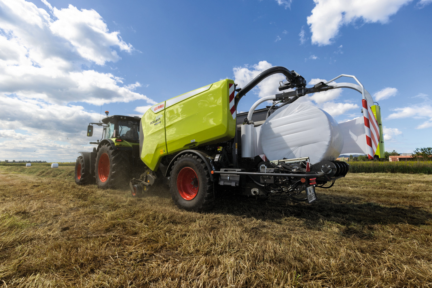 ROLLANT 630 RC UNIWRAP | CLAAS