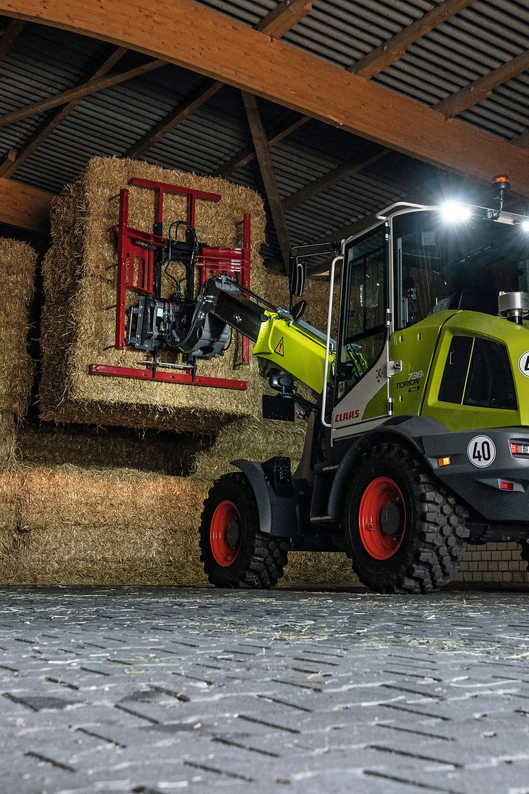 TORION 738T SINUS | CLAAS